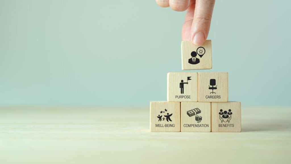 Top 21 Emerging and Trending HR Topics in 2025